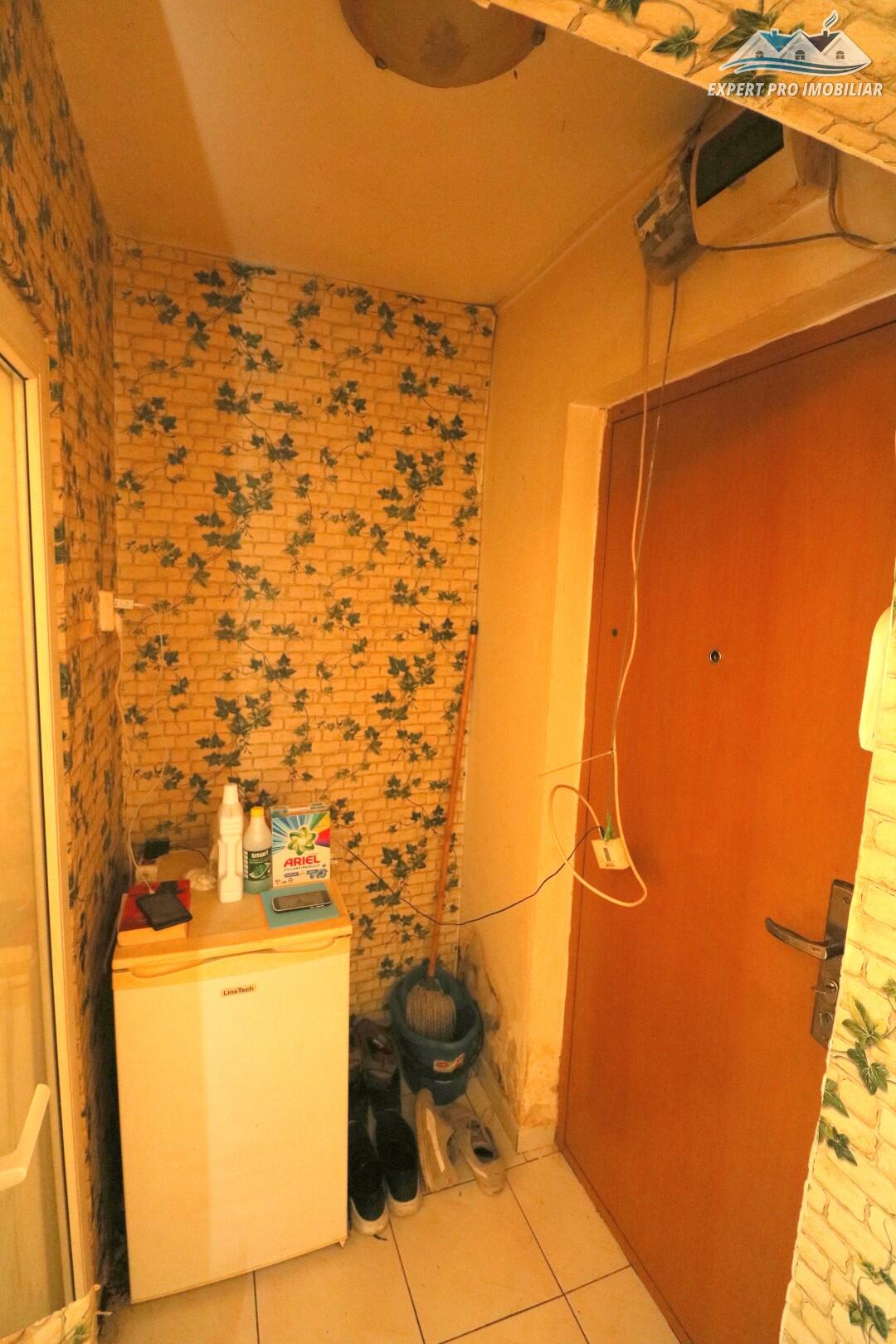 Brasov Crinul de Padure PARTER 17mp Fara Amenajari Deosebite Intabulata