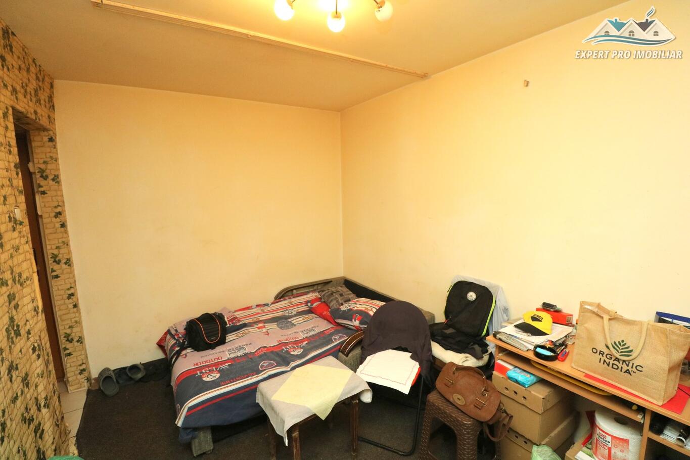 Brasov Crinul de Padure PARTER 17mp Fara Amenajari Deosebite Intabulata